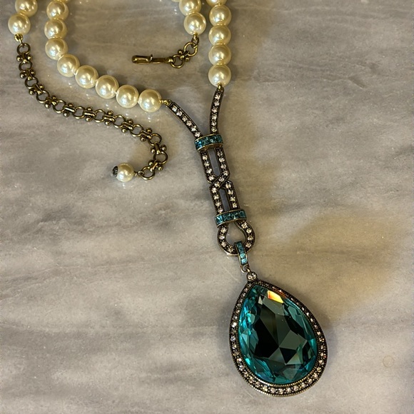 Heidi Daus | Jewelry | Heidi Daus Blue Crystal Drop Pendant Faux Pearl ...